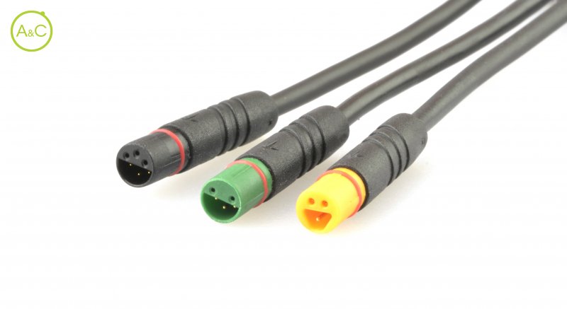 Higo extends successful 6mm design with a 3-pole smiley...